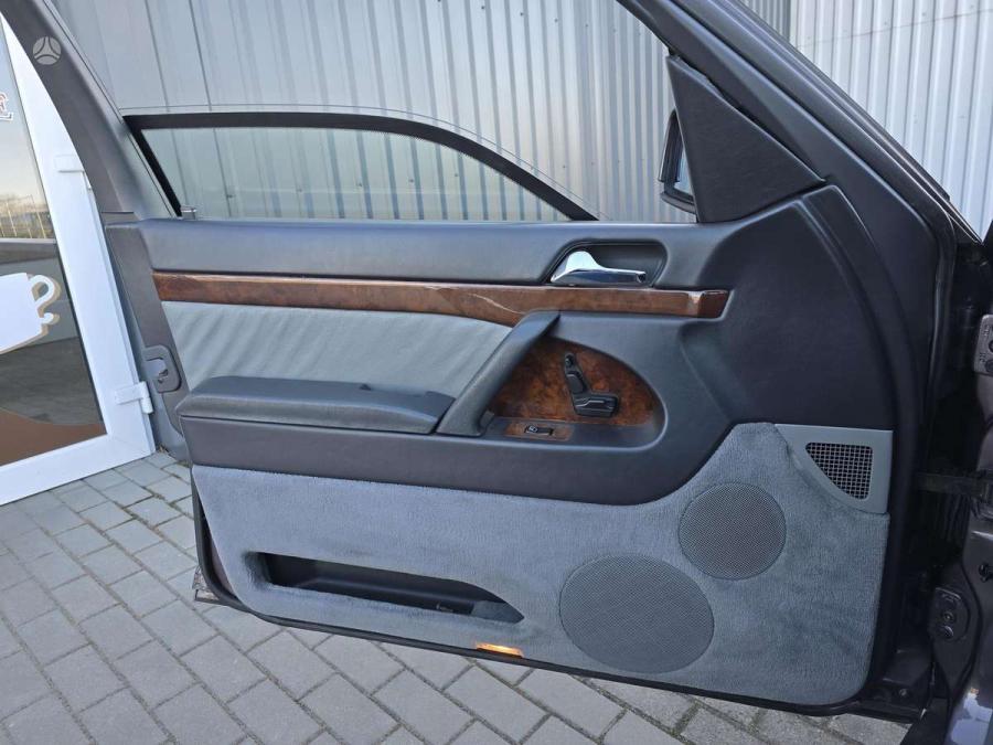 Brūns Mercedes-Benz s-420 1992 Marijampole, ar dzinēja tilpumu 4.20 L un nobraukumu 420 tūkst. km par 5100 €, foto 29 vietnē AUTOMOTO.COM.LV
