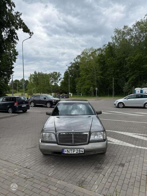 Brūns Mercedes-Benz s-420 1994 Šauļi, ar dzinēja tilpumu 4.20 L un nobraukumu 338 tūkst. km par 12500 €, foto 1 vietnē AUTOMOTO.COM.LV