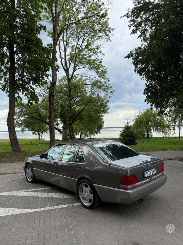 Brūns Mercedes-Benz s-420 1994 Šauļi, ar dzinēja tilpumu 4.20 L un nobraukumu 338 tūkst. km par 12500 €, foto 2 vietnē AUTOMOTO.COM.LV