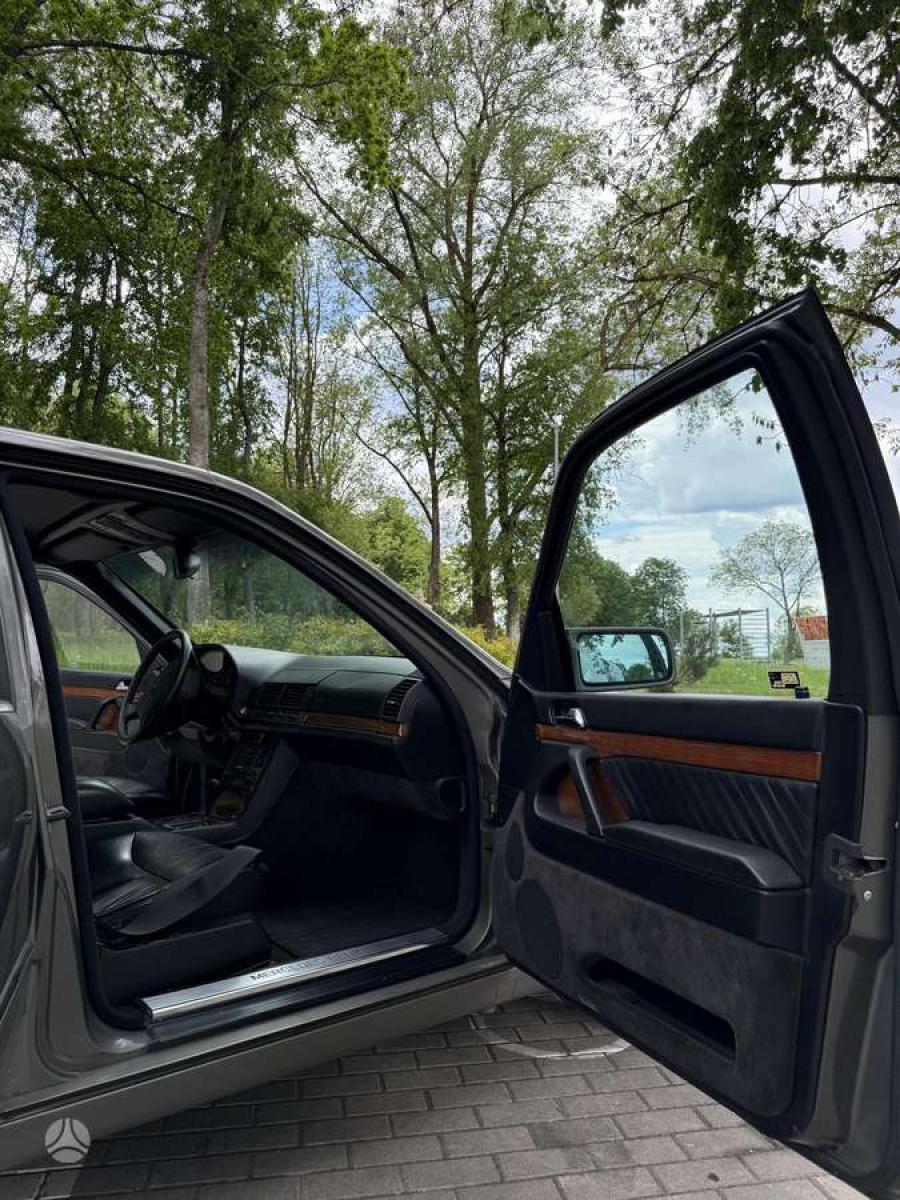 Brūns Mercedes-Benz s-420 1994 Šauļi, ar dzinēja tilpumu 4.20 L un nobraukumu 338 tūkst. km par 12500 €, foto 10 vietnē AUTOMOTO.COM.LV