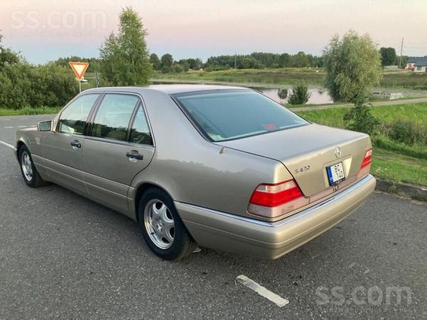 Brown Mercedes-Benz s-420 1997 in Ogre, with an engine capacity of 4.20 L and mileage of 98 thousand km for 22350 €, photo 3 on AUTOMOTO.COM.LV