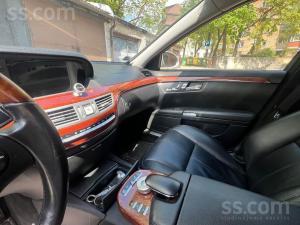 Мерседес С 420 2007 в Рига, объемом двигателя 4.00 л и пробегом 310 тыс. км за 4000 €, фото 12 на AUTOMOTO.COM.LV