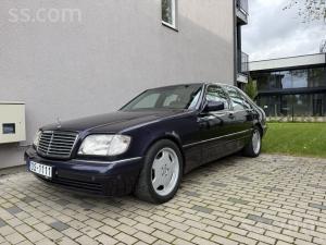 Violet Mercedes-Benz s-420 1997 in Riga, with an engine capacity of 4.20 L and mileage of 334 thousand km for 7900 €, photo 1 on AUTOMOTO.COM.LV