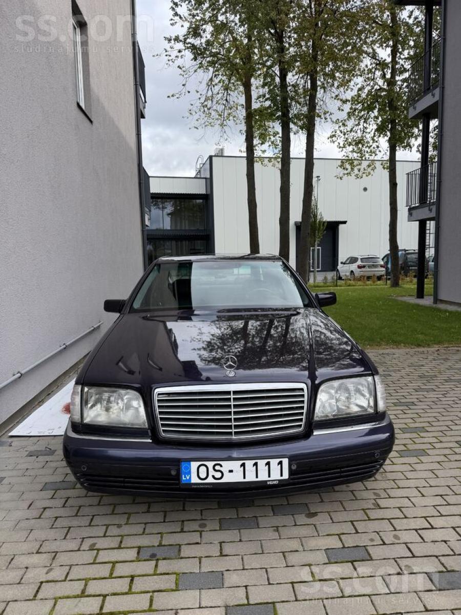 Violet Mercedes-Benz s-420 1997 in Riga, with an engine capacity of 4.20 L and mileage of 334 thousand km for 7900 €, photo 3 on AUTOMOTO.COM.LV