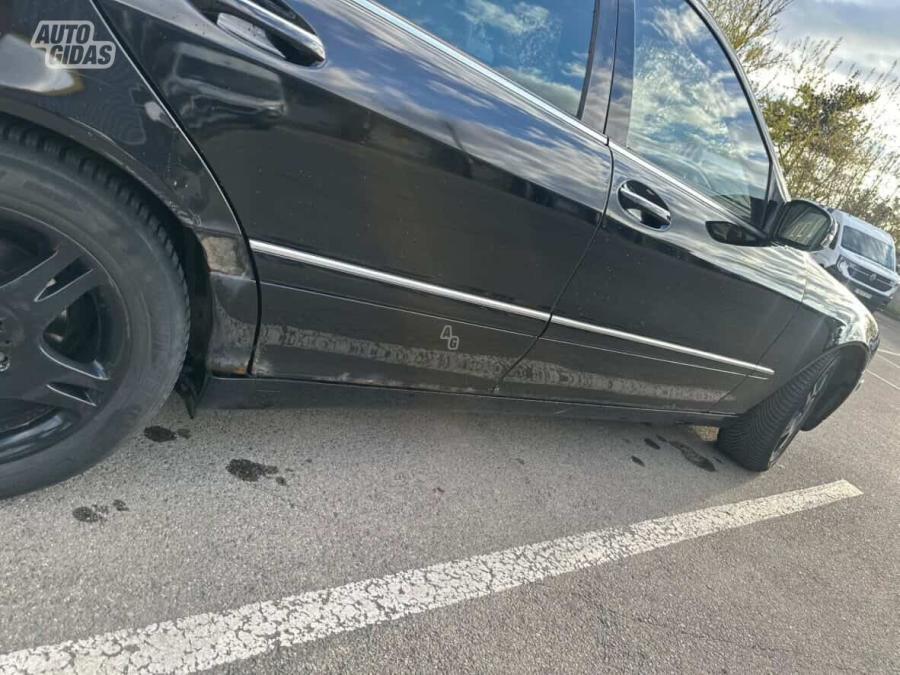 Черный Мерседес С 430 2000 в Вильнюс, объемом двигателя 4.30 л и пробегом 410 тыс. км за 1990 €, фото 11 на AUTOMOTO.COM.LV