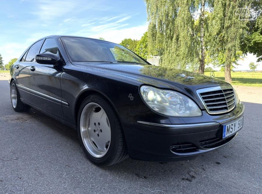 Черный Мерседес С 430 2004 в Алитус, объемом двигателя 4.30 л и пробегом 400 тыс. км за 4290 €, фото 3 на AUTOMOTO.COM.LV