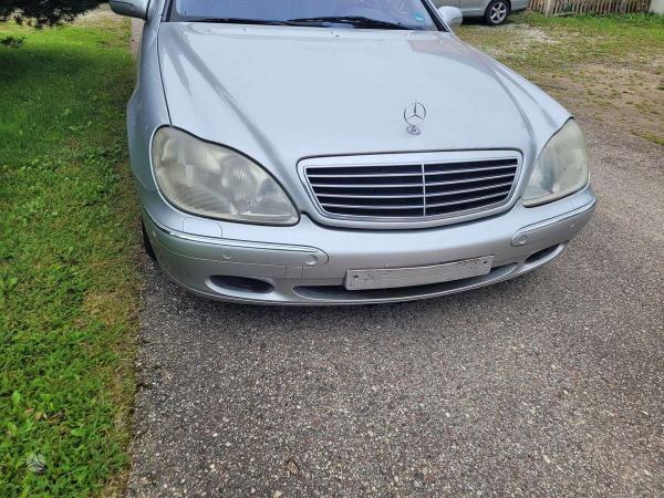 Grey Mercedes-Benz S 430 1999 in Marijampole, with an engine capacity of 4.27 L and mileage of 196 thousand km for 2499 €, photo 1 on AUTOMOTO.COM.LV