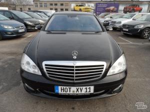 Melns Mercedes-Benz S 450 2007 Klaipėda, ar dzinēja tilpumu 4.70 L un nobraukumu 283 tūkst. km par 11900 €, foto 2 vietnē AUTOMOTO.COM.LV