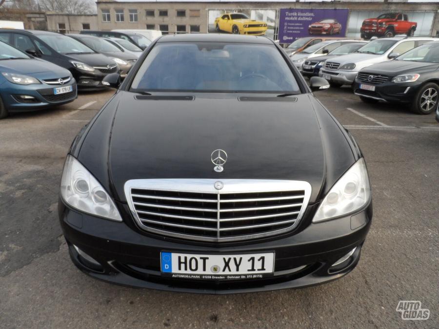 Melns Mercedes-Benz S 450 2007 Klaipėda, ar dzinēja tilpumu 4.70 L un nobraukumu 283 tūkst. km par 11900 €, foto 2 vietnē AUTOMOTO.COM.LV