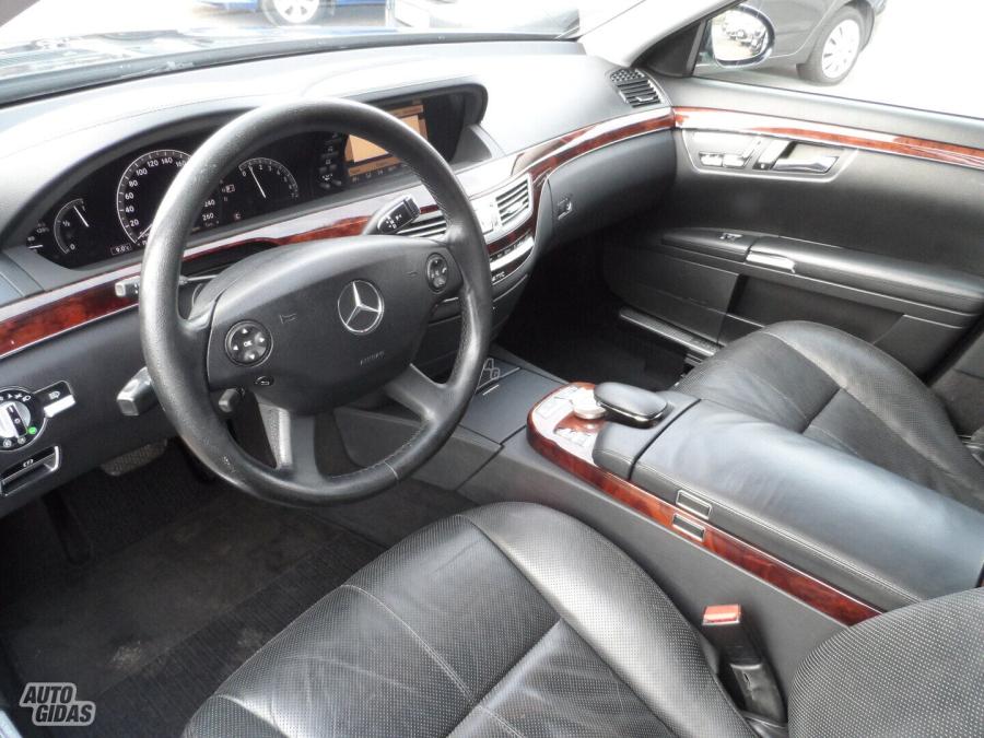 Melns Mercedes-Benz S 450 2007 Klaipėda, ar dzinēja tilpumu 4.70 L un nobraukumu 283 tūkst. km par 11900 €, foto 9 vietnē AUTOMOTO.COM.LV