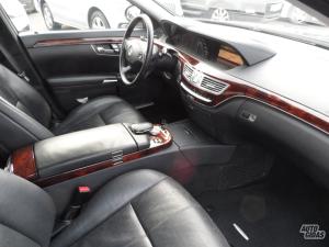 Melns Mercedes-Benz S 450 2007 Klaipėda, ar dzinēja tilpumu 4.70 L un nobraukumu 283 tūkst. km par 11900 €, foto 12 vietnē AUTOMOTO.COM.LV