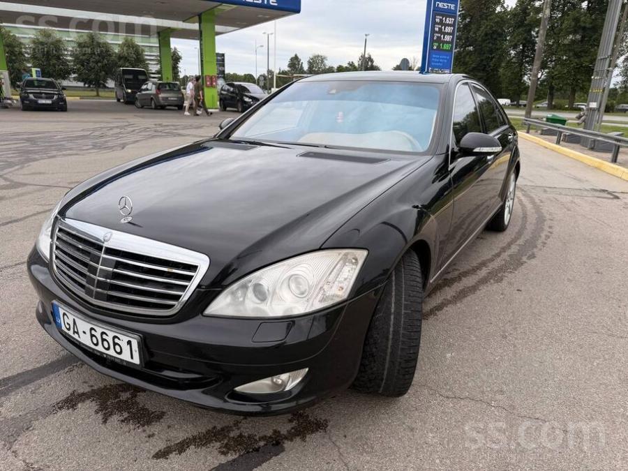 Melns Mercedes-Benz S 450 2007 Rīga, ar dzinēja tilpumu 4.70 L un nobraukumu 487 tūkst. km par 7200 €, foto 3 vietnē AUTOMOTO.COM.LV