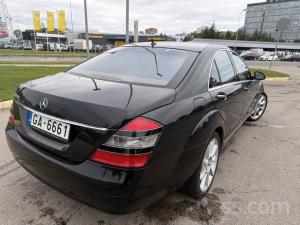 Melns Mercedes-Benz S 450 2007 Rīga, ar dzinēja tilpumu 4.70 L un nobraukumu 487 tūkst. km par 7200 €, foto 5 vietnē AUTOMOTO.COM.LV