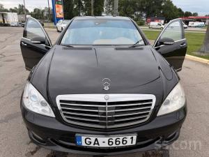 Melns Mercedes-Benz S 450 2007 Rīga, ar dzinēja tilpumu 4.70 L un nobraukumu 487 tūkst. km par 7200 €, foto 6 vietnē AUTOMOTO.COM.LV