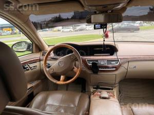 Melns Mercedes-Benz S 450 2007 Rīga, ar dzinēja tilpumu 4.70 L un nobraukumu 487 tūkst. km par 7200 €, foto 8 vietnē AUTOMOTO.COM.LV