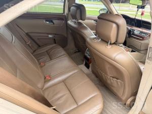 Melns Mercedes-Benz S 450 2007 Rīga, ar dzinēja tilpumu 4.70 L un nobraukumu 487 tūkst. km par 7200 €, foto 9 vietnē AUTOMOTO.COM.LV