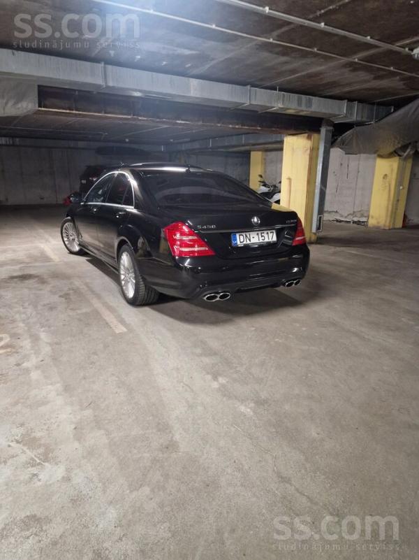 Black Mercedes-Benz S 450 2007 in Riga, with an engine capacity of 4.70 L and mileage of 320 thousand km for 15000 €, photo 2 on AUTOMOTO.COM.LV