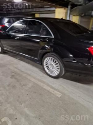 Melns Mercedes-Benz S 450 2007 Rīga, ar dzinēja tilpumu 4.70 L un nobraukumu 320 tūkst. km par 15000 €, foto 5 vietnē AUTOMOTO.COM.LV
