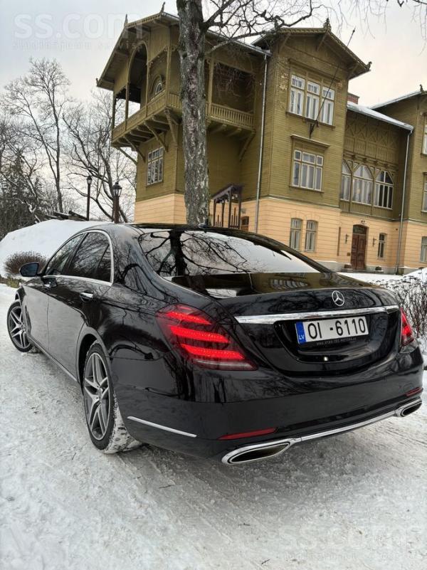 Black Mercedes-Benz S 450 2018 in Kuldiga, with an engine capacity of 3.00 L and mileage of 162 thousand km for 41900 €, photo 5 on AUTOMOTO.COM.LV