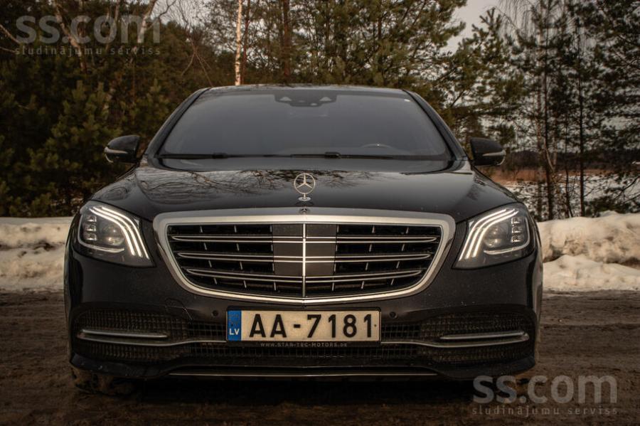 Black Mercedes-Benz S 450 2018 in Riga, with an engine capacity of 3.00 L and mileage of 192 thousand km for 39900 €, photo 1 on AUTOMOTO.COM.LV