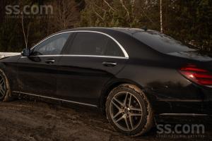 Black Mercedes-Benz S 450 2018 in Riga, with an engine capacity of 3.00 L and mileage of 192 thousand km for 39900 €, photo 6 on AUTOMOTO.COM.LV