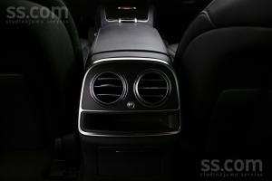 Black Mercedes-Benz S 450 2018 in Riga, with an engine capacity of 3.00 L and mileage of 192 thousand km for 39900 €, photo 13 on AUTOMOTO.COM.LV