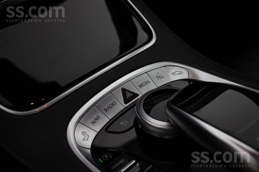 Black Mercedes-Benz S 450 2018 in Riga, with an engine capacity of 3.00 L and mileage of 192 thousand km for 39900 €, photo 15 on AUTOMOTO.COM.LV