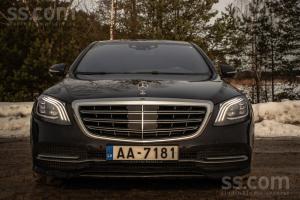 Black Mercedes-Benz S 450 2018 in Riga, with an engine capacity of 3.00 L and mileage of 192 thousand km for 39900 €, photo  on AUTOMOTO.COM.LV