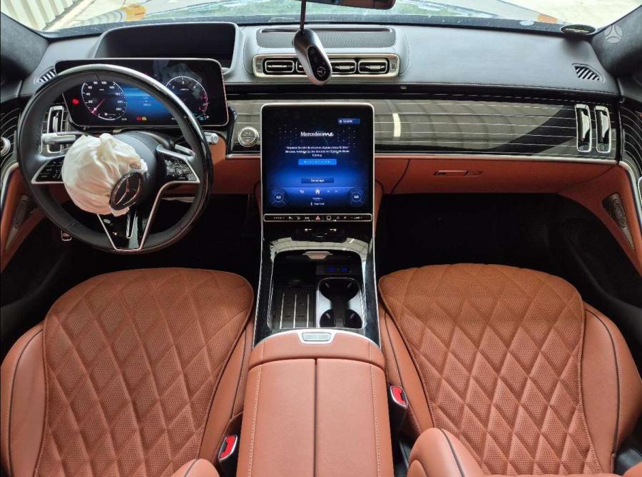 Black Mercedes-Benz S 450 2026 in Klaipeda, with an engine capacity of 2.99 L and mileage of 20 thousand km for 53500 €, photo 7 on AUTOMOTO.COM.LV
