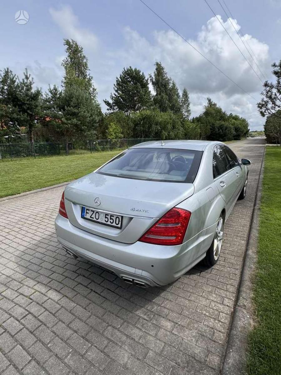 Pelēks Mercedes-Benz S 450 2008 Klaipėda, ar dzinēja tilpumu 4.66 L un nobraukumu 200 tūkst. km par 4000 €, foto 4 vietnē AUTOMOTO.COM.LV