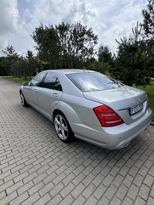 Pelēks Mercedes-Benz S 450 2008 Klaipėda, ar dzinēja tilpumu 4.66 L un nobraukumu 200 tūkst. km par 4000 €, foto 5 vietnē AUTOMOTO.COM.LV