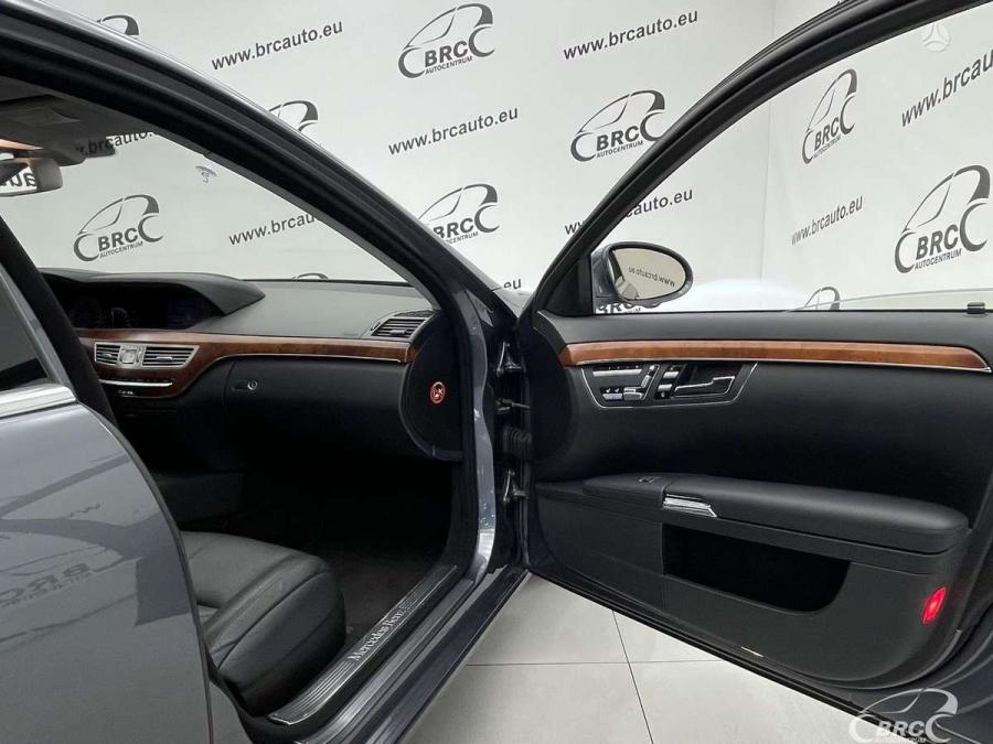 Pelēks Mercedes-Benz S 450 2007 Viļņa, ar dzinēja tilpumu 4.66 L un nobraukumu 211 tūkst. km par 8200 €, foto 12 vietnē AUTOMOTO.COM.LV