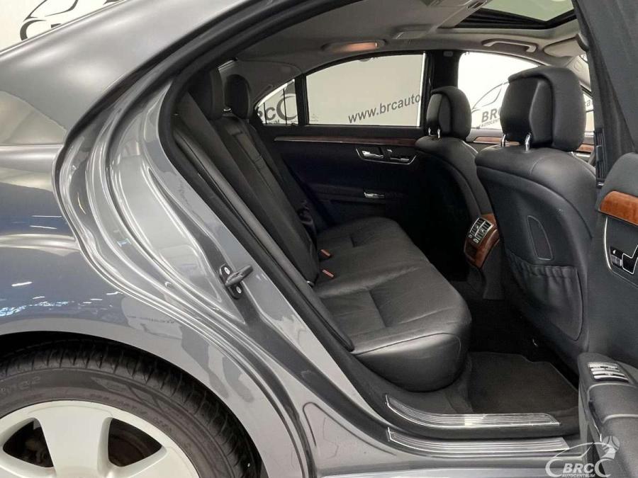 Pelēks Mercedes-Benz S 450 2007 Viļņa, ar dzinēja tilpumu 4.66 L un nobraukumu 211 tūkst. km par 7400 €, foto 14 vietnē AUTOMOTO.COM.LV