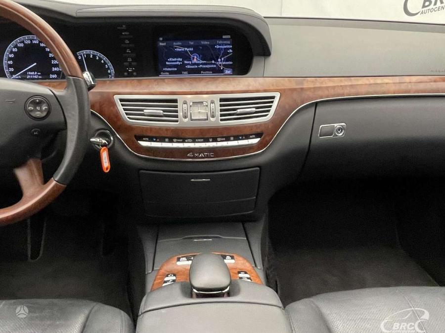 Pelēks Mercedes-Benz S 450 2007 Viļņa, ar dzinēja tilpumu 4.66 L un nobraukumu 211 tūkst. km par 7400 €, foto 20 vietnē AUTOMOTO.COM.LV