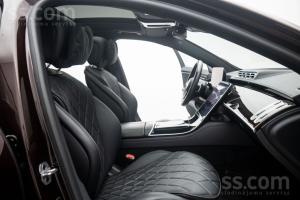 Red Mercedes-Benz S 450 2021 in Tallinn, with an engine capacity of 3.00 L and mileage of 44 thousand km for 74899 €, photo 12 on AUTOMOTO.COM.LV