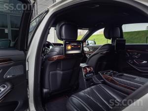 Белый Мерседес С 450 2019 в Рига, объемом двигателя 3.00 л и пробегом 166 тыс. км за 39900 €, фото 17 на AUTOMOTO.COM.LV