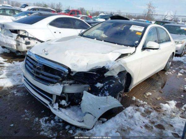 White Mercedes-Benz S 450 2020 in Klaipeda, with an engine capacity of 0.00 L and mileage of 111 thousand km for 12600 €, photo 5 on AUTOMOTO.COM.LV