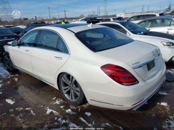 White Mercedes-Benz S 450 2020 in Klaipeda, with an engine capacity of 0.00 L and mileage of 111 thousand km for 12600 €, photo 6 on AUTOMOTO.COM.LV