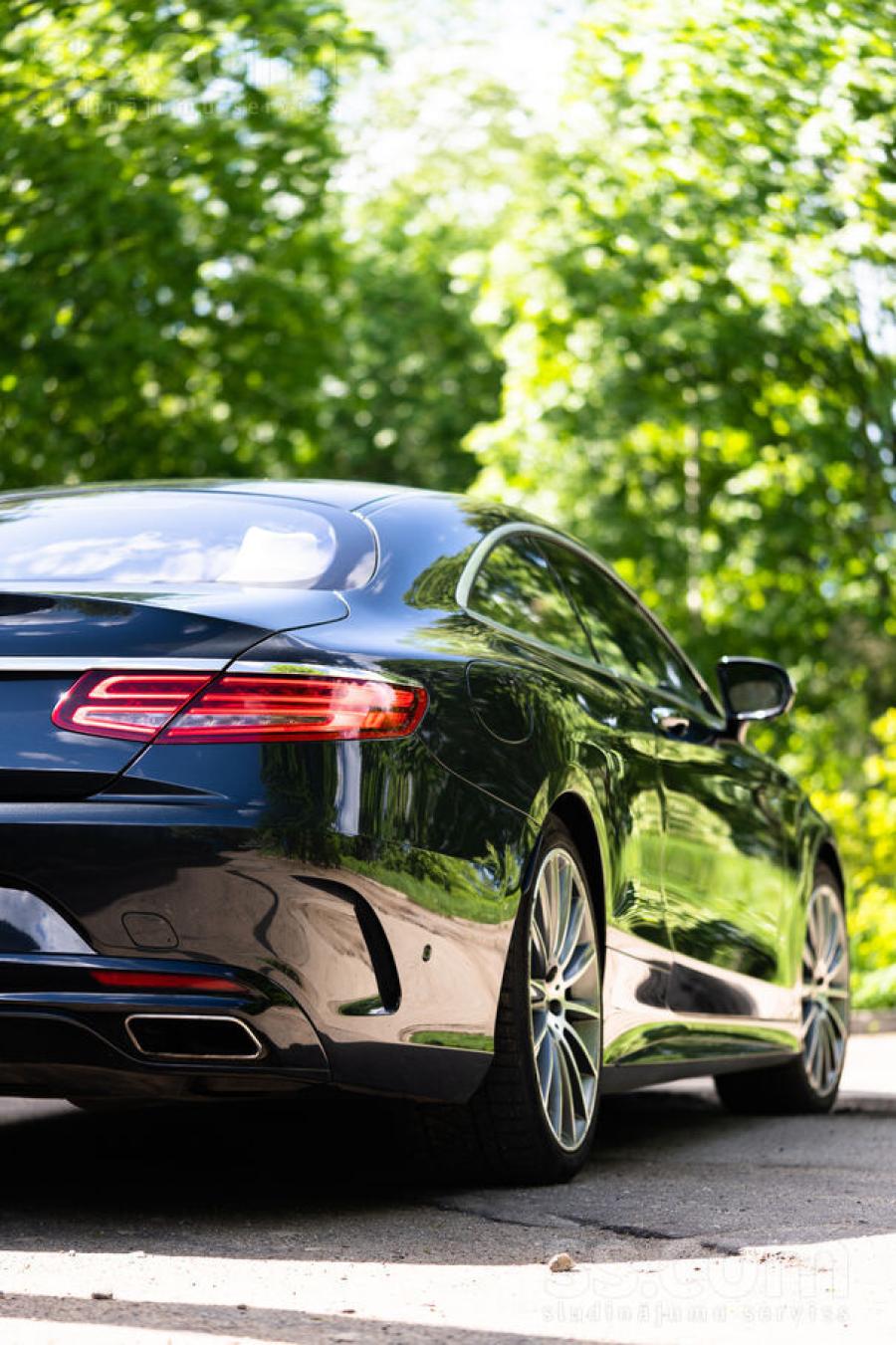 Black Mercedes-Benz S 500 2014 in Riga, with an engine capacity of 4.70 L and mileage of 157 thousand km for 41000 €, photo 8 on AUTOMOTO.COM.LV