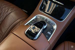 Black Mercedes-Benz S 500 2015 in Vilnius, with an engine capacity of 4.66 L and mileage of 323 thousand km for 24999 €, photo 28 on AUTOMOTO.COM.LV