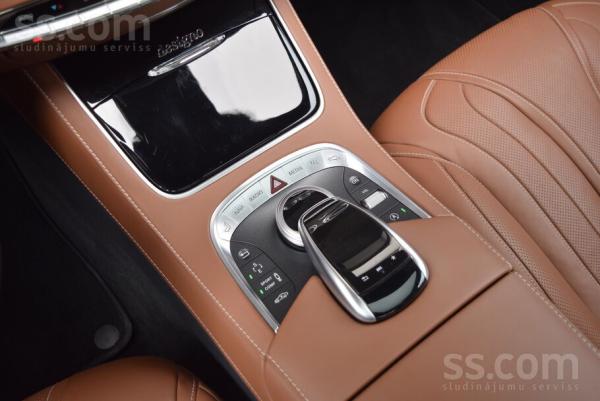 Black Mercedes-Benz S 500 2018 in Riga, with an engine capacity of 4.70 L and mileage of 45 thousand km for 69900 €, photo 5 on AUTOMOTO.COM.LV