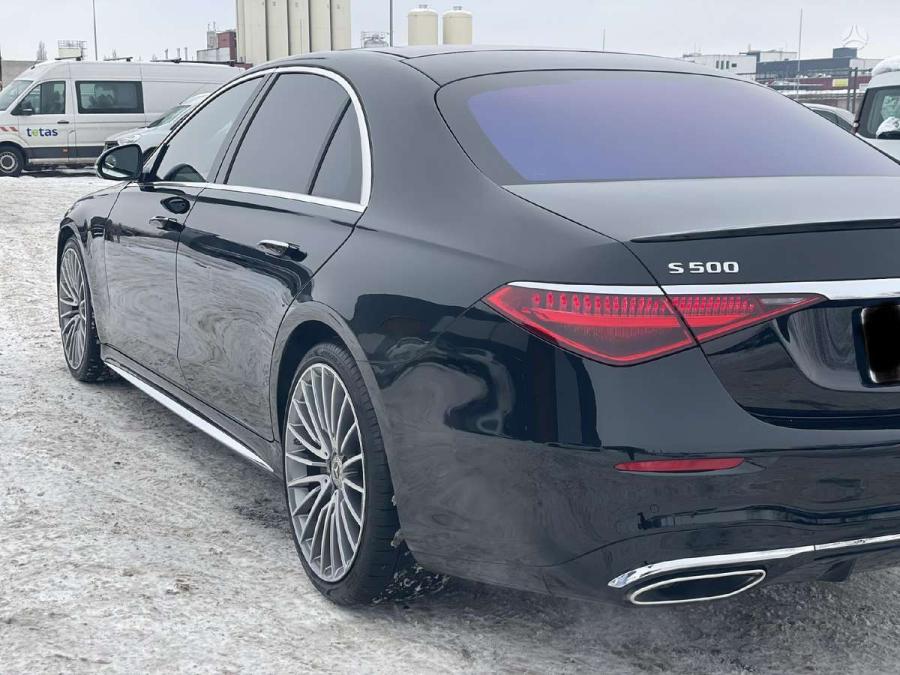 Melns Mercedes-Benz S 500 2022 Kauņa, ar dzinēja tilpumu 3.00 L un nobraukumu 76 tūkst. km par 64000 €, foto 8 vietnē AUTOMOTO.COM.LV