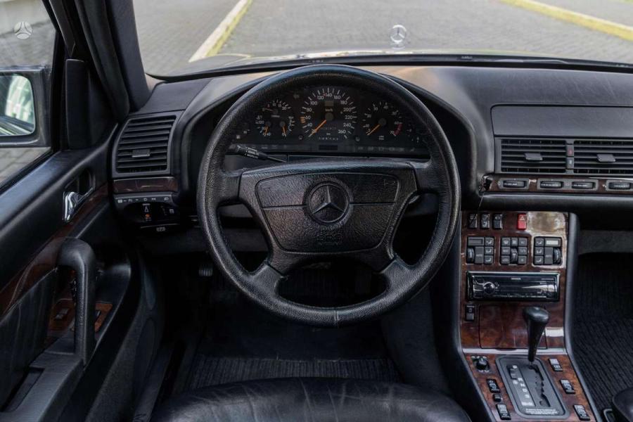 Melns Mercedes-Benz S 500 1992 Viļņa, ar dzinēja tilpumu 4.97 L un nobraukumu 150 tūkst. km par 17500 €, foto 11 vietnē AUTOMOTO.COM.LV
