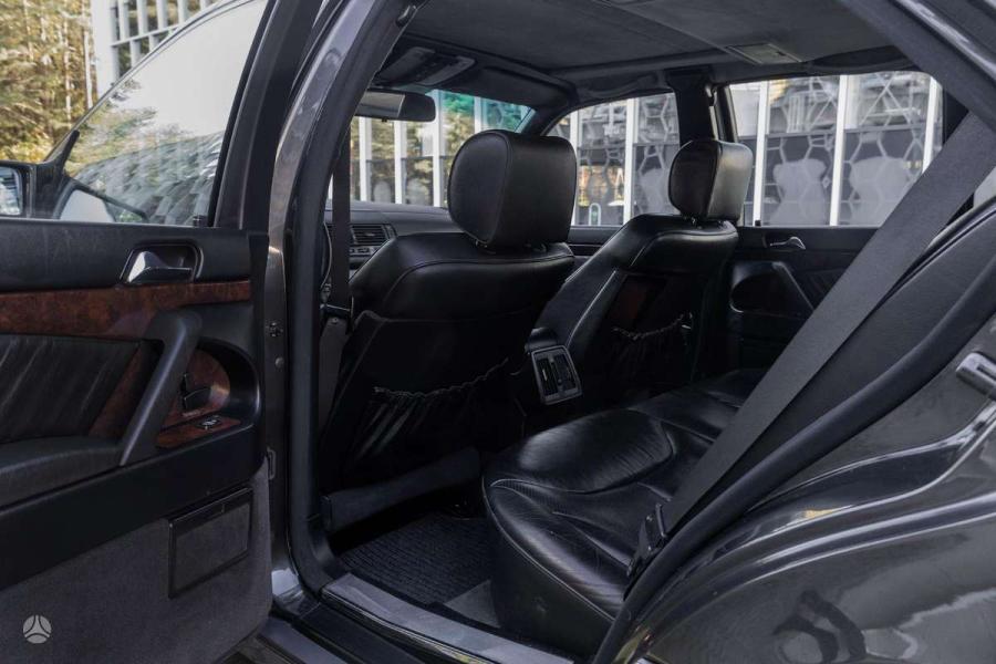 Melns Mercedes-Benz S 500 1992 Viļņa, ar dzinēja tilpumu 4.97 L un nobraukumu 150 tūkst. km par 17500 €, foto 18 vietnē AUTOMOTO.COM.LV