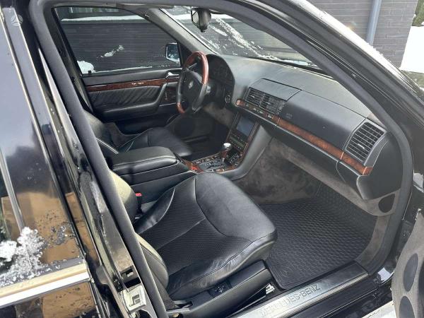 Melns Mercedes-Benz S 500 1995 Klaipėda, ar dzinēja tilpumu 5.00 L un nobraukumu 150 tūkst. km par 19000 €, foto 4 vietnē AUTOMOTO.COM.LV