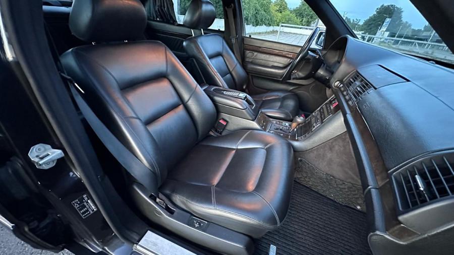 Черный Мерседес С 500 1997 в Таллин, объемом двигателя 5.00 л и пробегом 249 тыс. км за 22999 €, фото 24 на AUTOMOTO.COM.LV