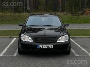 Черный Мерседес С 500 1999 в Рига, объемом двигателя 5.00 л и пробегом 354 тыс. км за 4650 €, фото  на AUTOMOTO.COM.LV