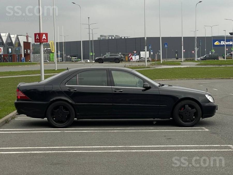 Melns Mercedes-Benz S 500 1999 Rīga, ar dzinēja tilpumu 5.00 L un nobraukumu 354 tūkst. km par 4650 €, foto 8 vietnē AUTOMOTO.COM.LV