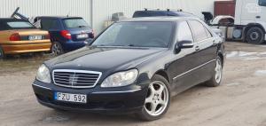 Black Mercedes-Benz S 500 2004 in Vilnius, with an engine capacity of 5.00 L and mileage of 400 thousand km for 2600 €, photo  on AUTOMOTO.COM.LV