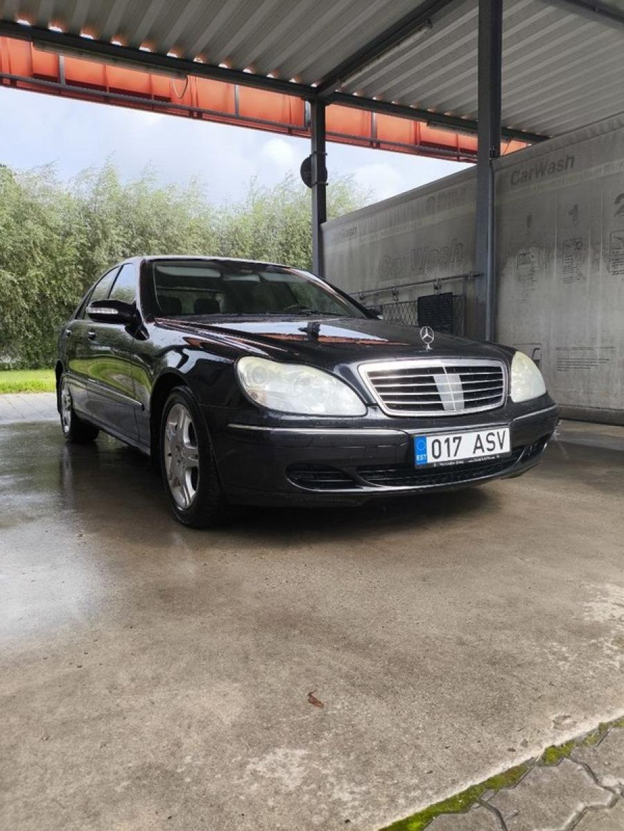 Черный Мерседес С 500 2004 в Таллин, объемом двигателя 5.00 л и пробегом 240 тыс. км за 5999 €, фото 28 на AUTOMOTO.COM.LV